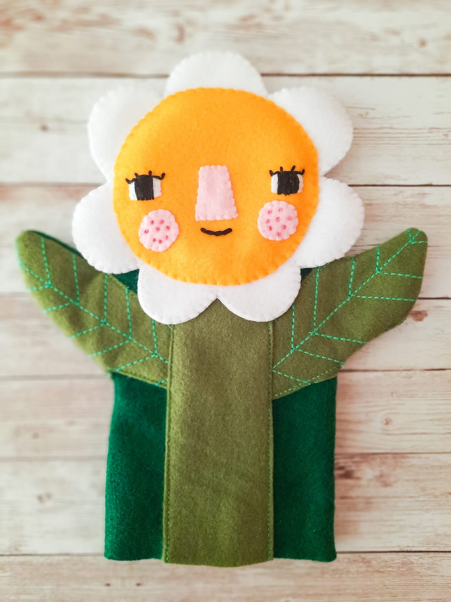 Daisy Flower Hand Puppet | LOLA + SOFIA
